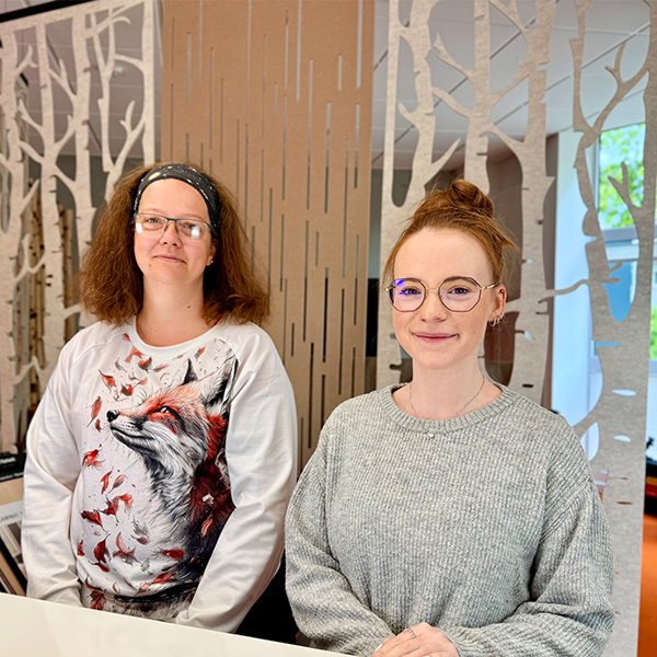 Jessica & Charleen — Farbenbote GmbH